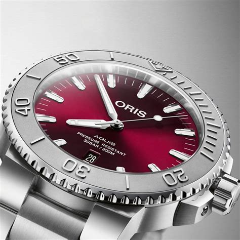 Oris Aquis Date Relief Cherry 435mm Amj Watches
