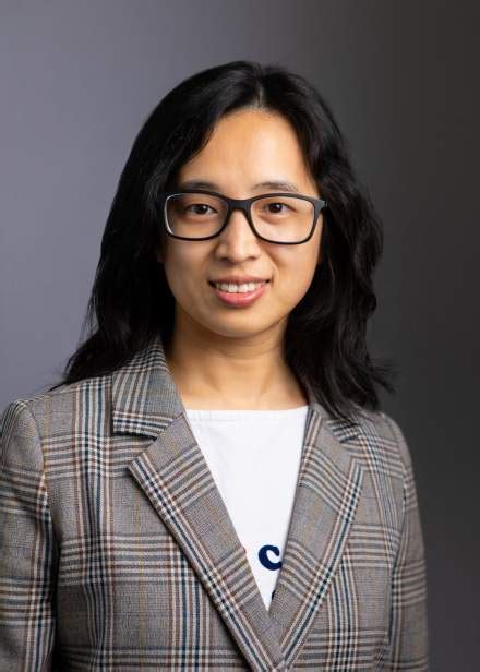 Yini Zhang Faculty Expert On Political Communication Social Media University At Buffalo