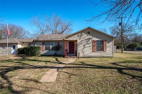 521 S 10th Ave Teague Tx 75860 ®