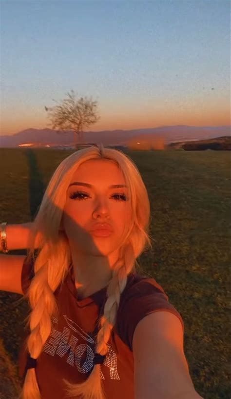 Pin By Sofia Sof🐶🐻 On Coco In 2025 Hair Styles White Girls Hair