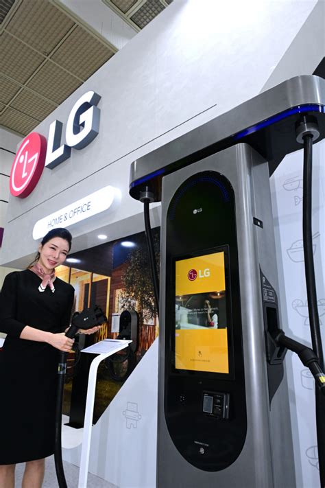 Lg전자 ‘ev 충전기 풀 라인업 국내 첫 전시 아시아투데이