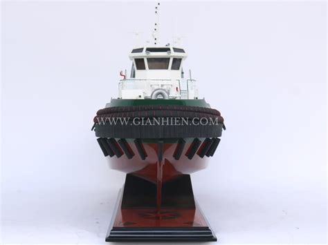 Caden Foss Tugboat Models Gia Nhiên