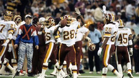 Redskins Celebrate National High Five Day