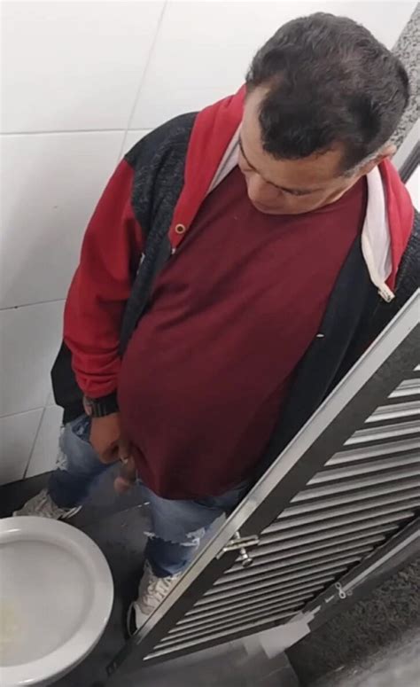 Spy Male 0028 Daddy Taking A Piss Spy Male 0028 Daddy Taking A Piss