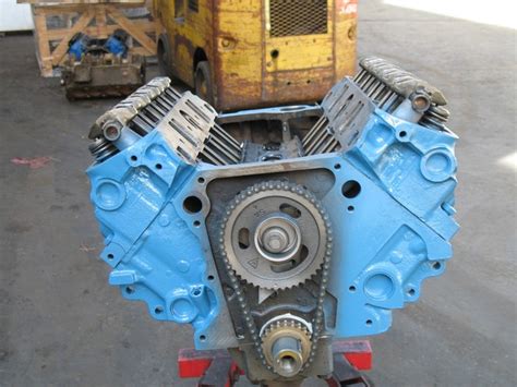 Plymouth 318 Crate Engine