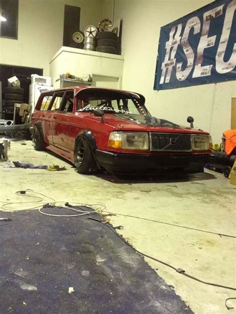Volvo 240 Drift Build