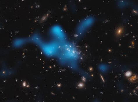 Observado El Nacimiento De Un Remoto Cúmulo De Galaxias Del Universo