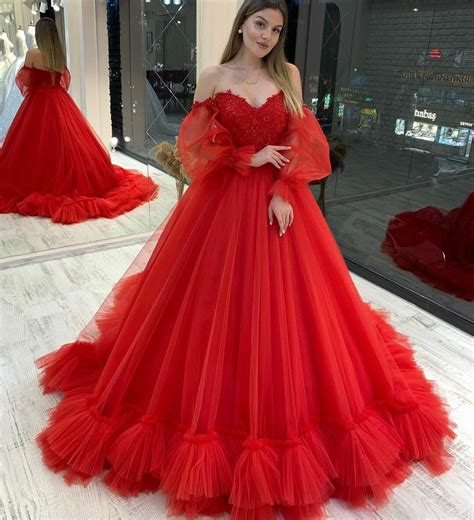Red Backless Prom Dresses