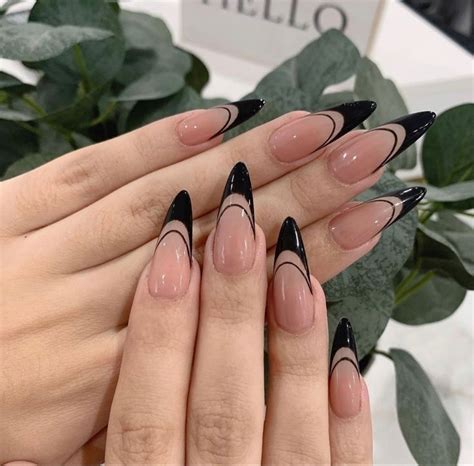 9 Dark Aesthetic Ideas To Save Today Dark Aesthetic Black Aesthetic