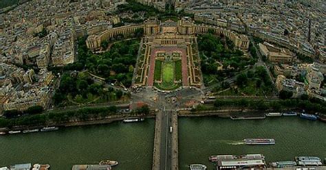Watch The City Of Paris From The Top Of Effile Tower Imgur