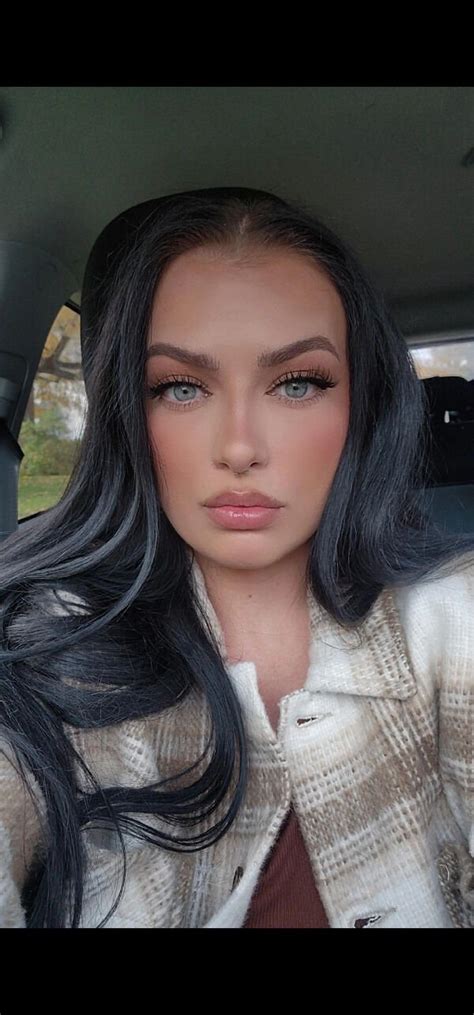 24 Photos Of Cute Brunettes Barnorama