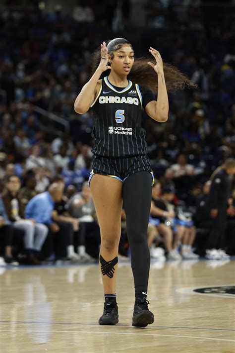 Chicago Skys Angel Reese Caitlin Clarks Teammate Goes Viral With Awesome Moment