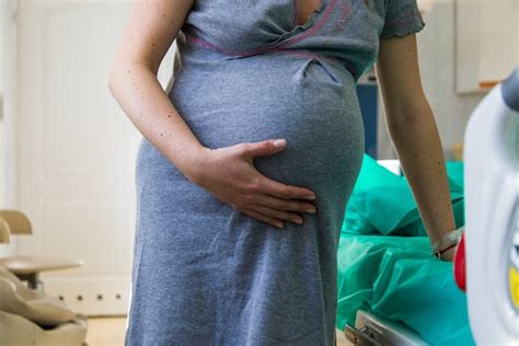 Whats The Difference Between Labor And Delivery Heres What You Can Expect