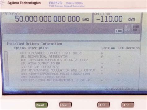 HP Agilent Keysight E8257D PSG Analog Signal Generator Up To 67 GHz Includes Options 550 1E1