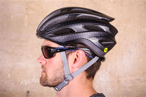 Review Bell Formula Mips Road Helmet Road Cc