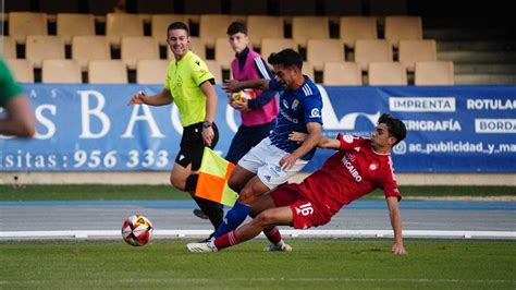 Xerez Cd Cd Utrera Crónica El Deportivo Se Debe Conformar Con El Premio Menor 0 0
