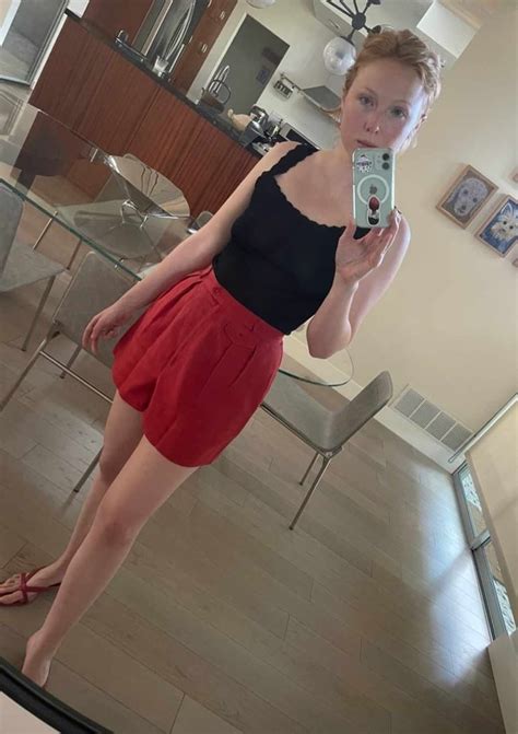 Molly Quinn Photos Sexy Blog Sexy Pictures Blog