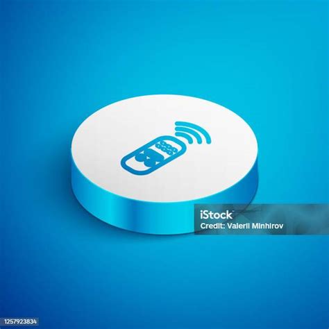 파란색 배경에 격리 된 등소 라인 스마트 원격 제어 시스템 아이콘 무선 연결과 사물 인터넷 개념 흰색 원 버튼 벡터 3차원