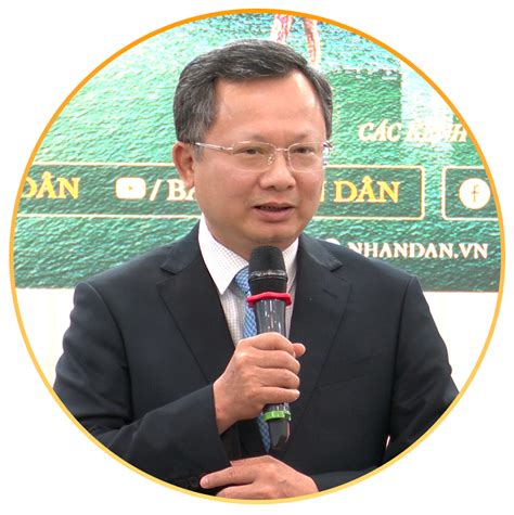 Vịnh Hạ Long với vẻ đẹp đầy mê hoặc trong Victory Bond in Vietnam