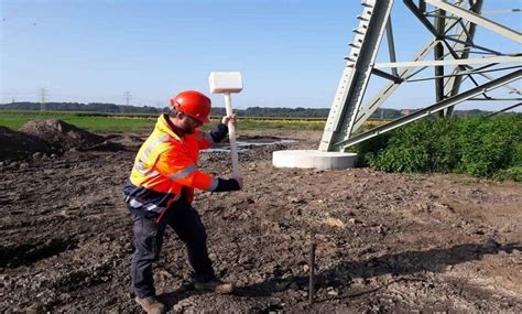 بررسی دو تست؛ آزمایش خاک و آزمایش نفوذ استاندارد Spt