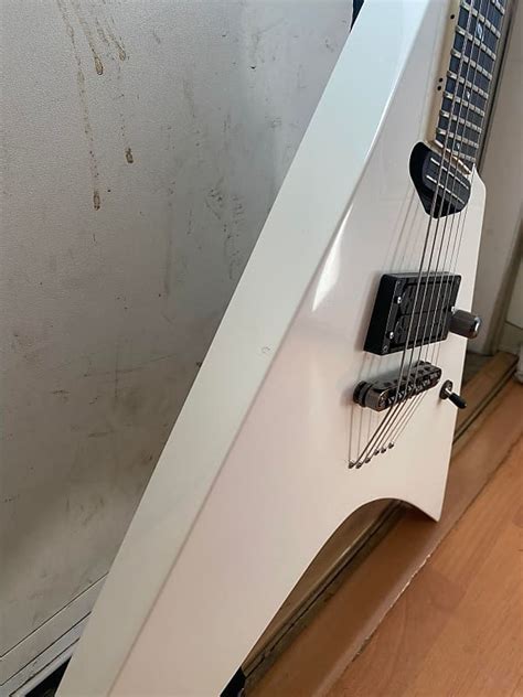 Caparison Orbit Fx 2019 White Reverb