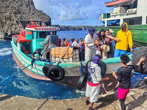 A Tourism Workshop Brings New Attention To Isolated Itbayat Island In