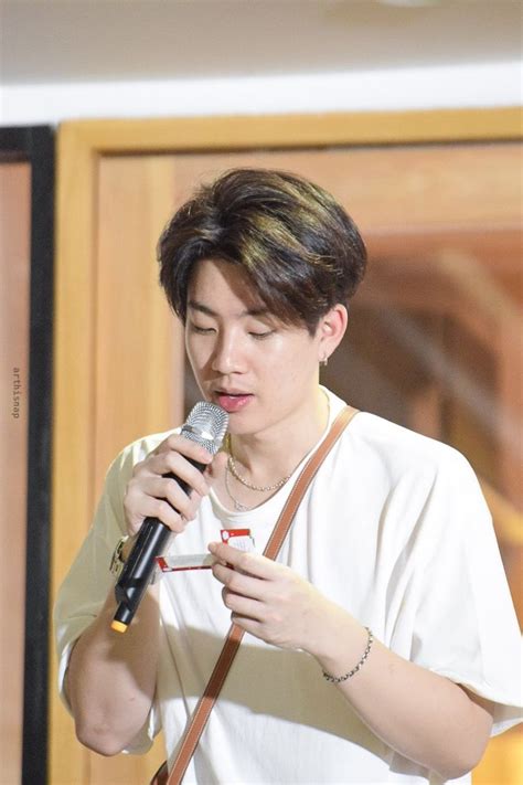 ปกพนโดย D R E A M E R R E S T ใน OFFGUN นกแสดง สามในอนาคต อะนเมะ ปกพนโดย D R E A M E R R E S T ใน OFFGUN นกแสดง สามในอนาคต อะนเมะ