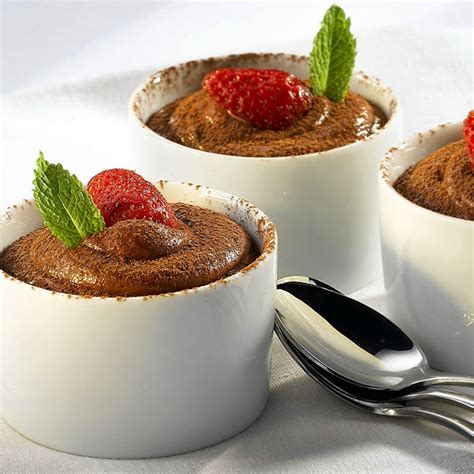 Genware Contemporary Smooth Ramekins 6.5cm | Ramekin Dishes White ...