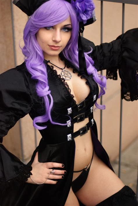 Pin On Cosplayers Que Seguir