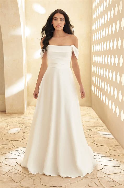 Paloma Blanca Wedding Dresses And Bridal Gowns Bridal Reflections