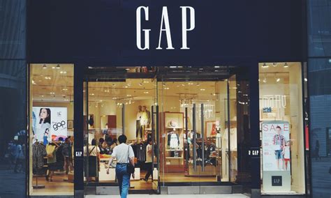 Gap Inc Surges After Raising Guidance Is It Time To Buy Vectorvest Au