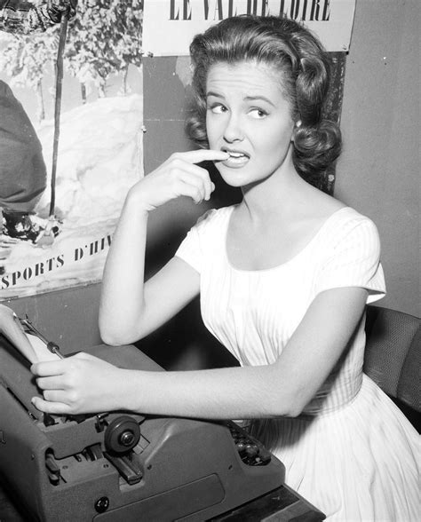 Shelley Fabares The Donna Reed Show Tv Show Photo 23 Ann Margret The