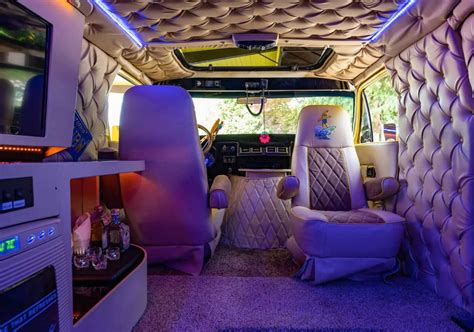 This Magnificent 1970s Custom Sex Machine Van Just Sold For 40000