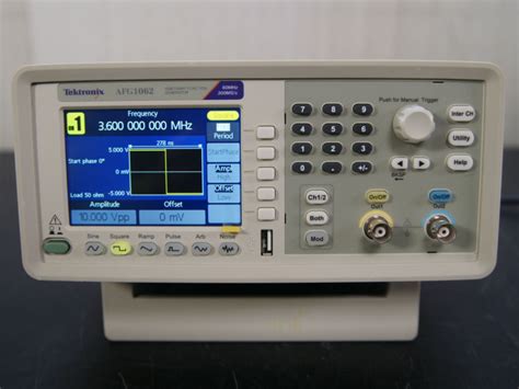 함수발생기tektronix Afg1062 Arbitraryfuntiongenerator 60mhz 2채널 300mss