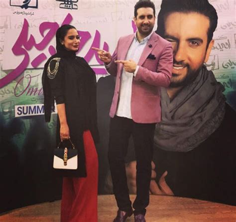 بیوگرافی امید حاجیلی، خواننده، نوازنده و آهنگساز ایرانی ستاره