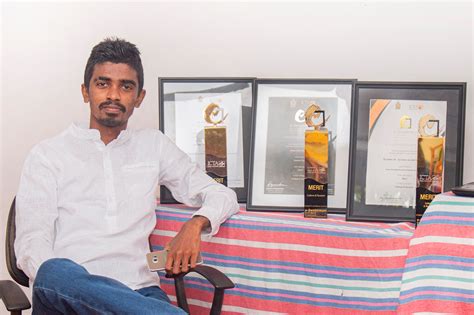 Chathura මෙහෙම පෝස්ට් එකක් දාලා තේරුමක් නැති වෙයි කියලා හිතලත් මේ ටික ලියන්න හිතුනා අපේ රට