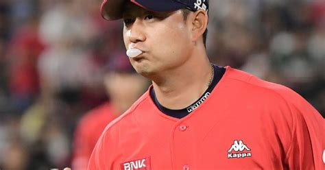 설마 롯데껌 Ppl 치아 12개 부러졌는데롯데 불펜의 핵이 된 방출생 그가 풍선껌 불면 이긴다 부산 현장