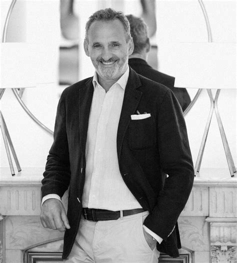 Marcos Luengo Huye Del Consumo Absurdo Es