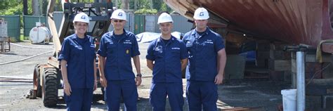 Commander Ninth Coast Guard District Visits The Great Lakes Towing
