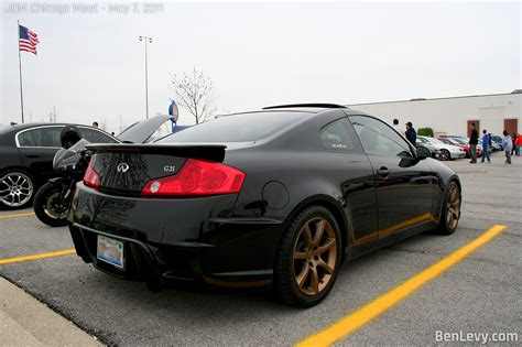 Black Infiniti G35 Coupe