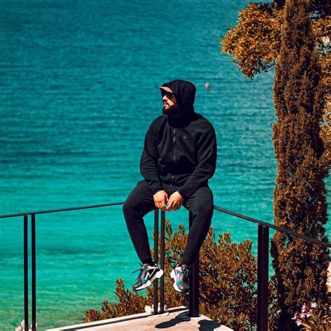 Pin By Hany Ahmed On Malcolm X Best Poses For Men Ideas For