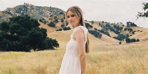 Rosie Darling Releases Debut Album Lanterns