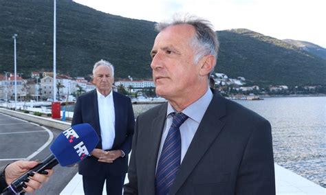 JakŠa FrankoviĆ Bio Je Detaljan Pa Je U Karticu Unio I Vanbrodski Motor Vrijedan Jedva Par