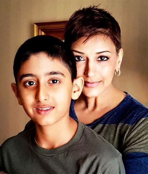 Sonali Bendre Age Height Husband Family Cancer Biography More