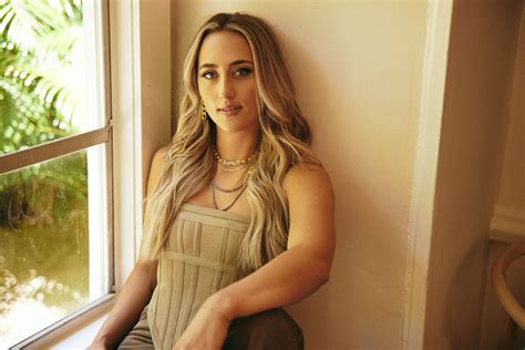 Ashley Cooke Graduates To Headlining Her Own Tour Cincinnati Magazine