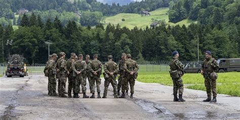 850 Meldungen Bei Der Schweizer Armee Ombudsstelle In Drei Jahren Nauch