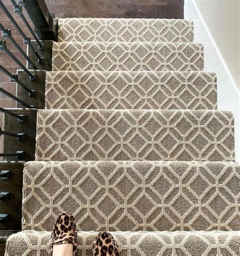 40 Amazing Stair Carpet Ideas That You Wil Love