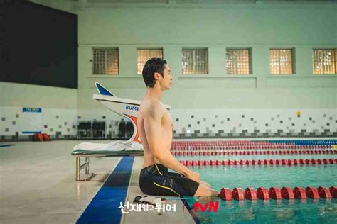 5 K დრამის მსახიობი რომლებმაც ახლახან გამოავლინეს თავიანთი ტორსი თავიანთი როლებისთვის