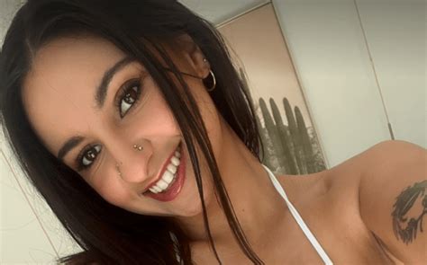 Hailey Rose Onlyfans What You Can Expect From Her Sultry Subscription Feed Tallsay