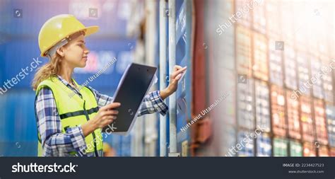 23 308 Shipping Container Storage People Images Stock Photos Vectors Shutterstock